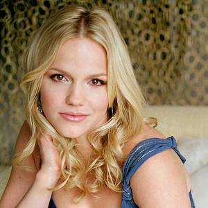 Esther Katusi... – Universo Who